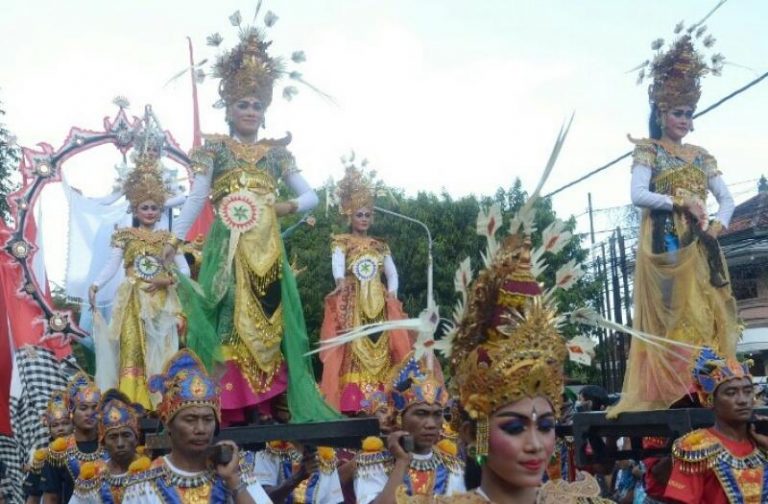 Mendagri Tito Resmi Buka Pawai Pesta Kesenian Bali XLIV 2022 – Garuda News Mendagri Tito Resmi Buka Pawai Pesta Kesenian Bali XLIV 2022 – Garuda News